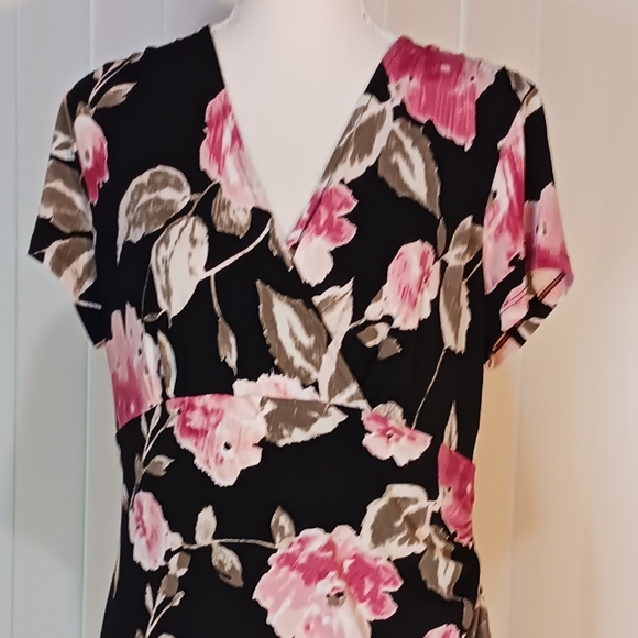 212 Collection | Dresses | 22 Collection Pink And White Floral Cap ...